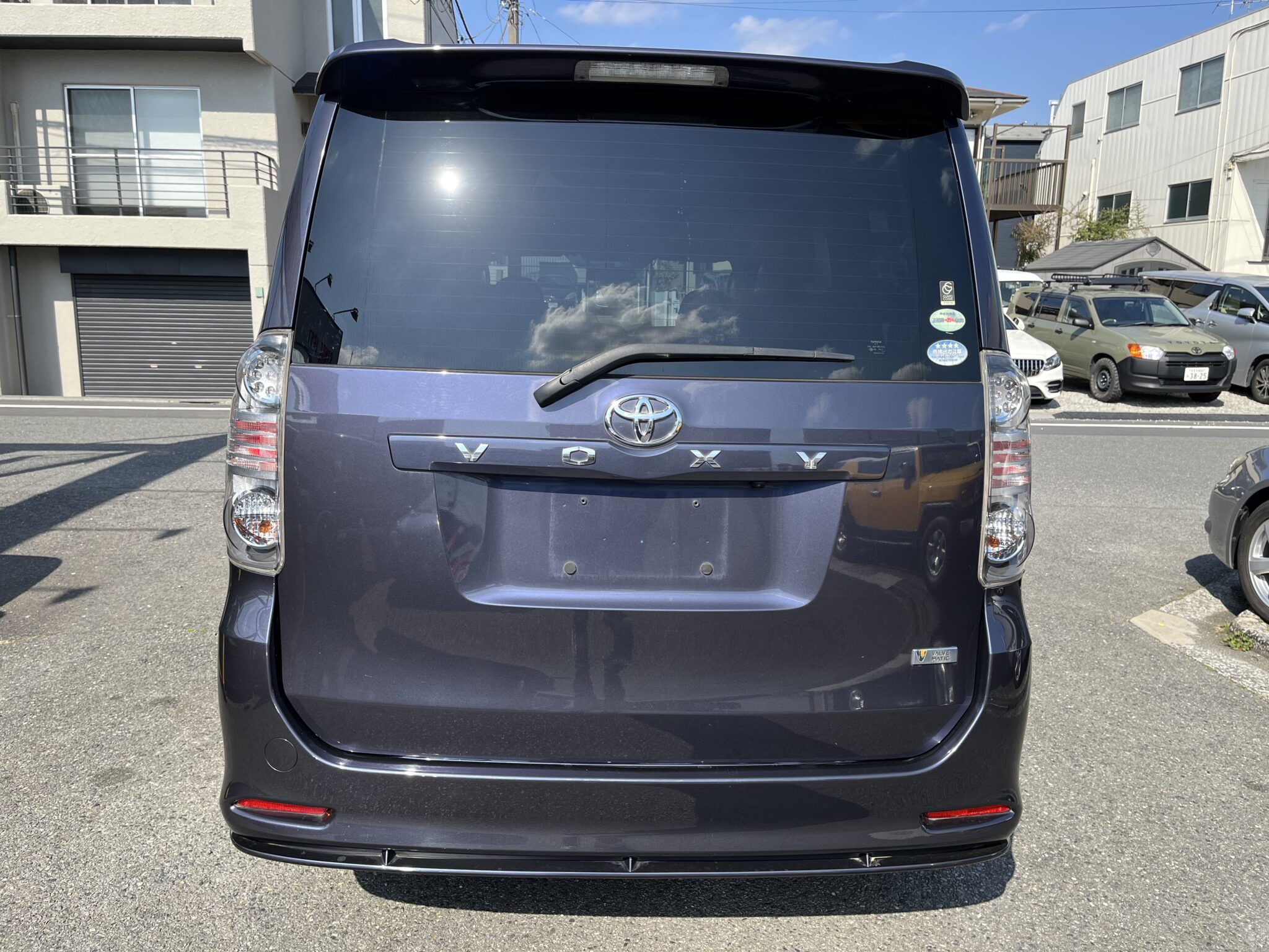 Kelly & Kelly - 2008 Toyota Voxy