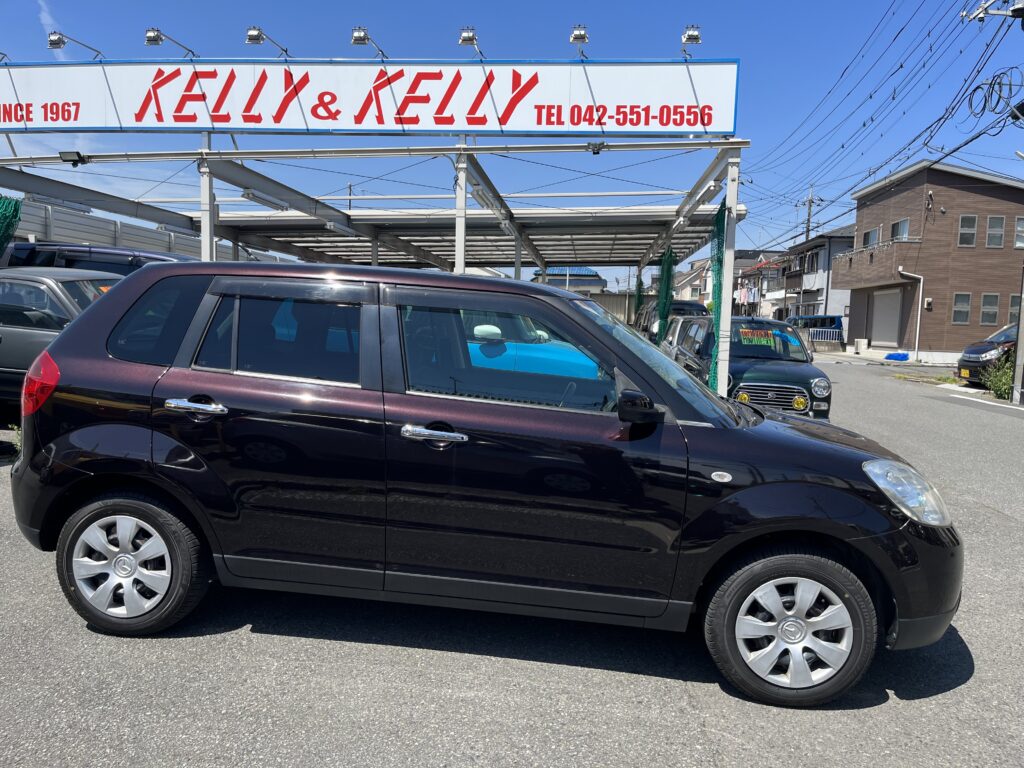 2011 Mazda Verisa – Kelly & Kelly